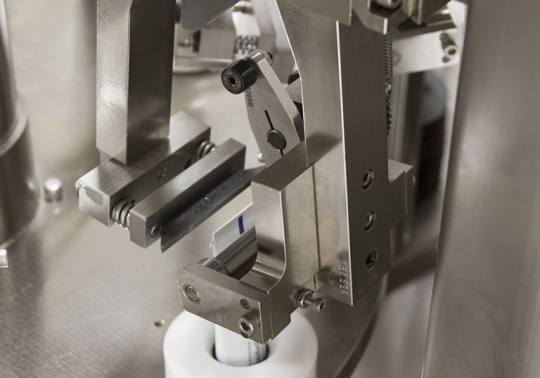 Squeeze Tube Closing Options | Hot Air Closing | Metal Tube Crimp